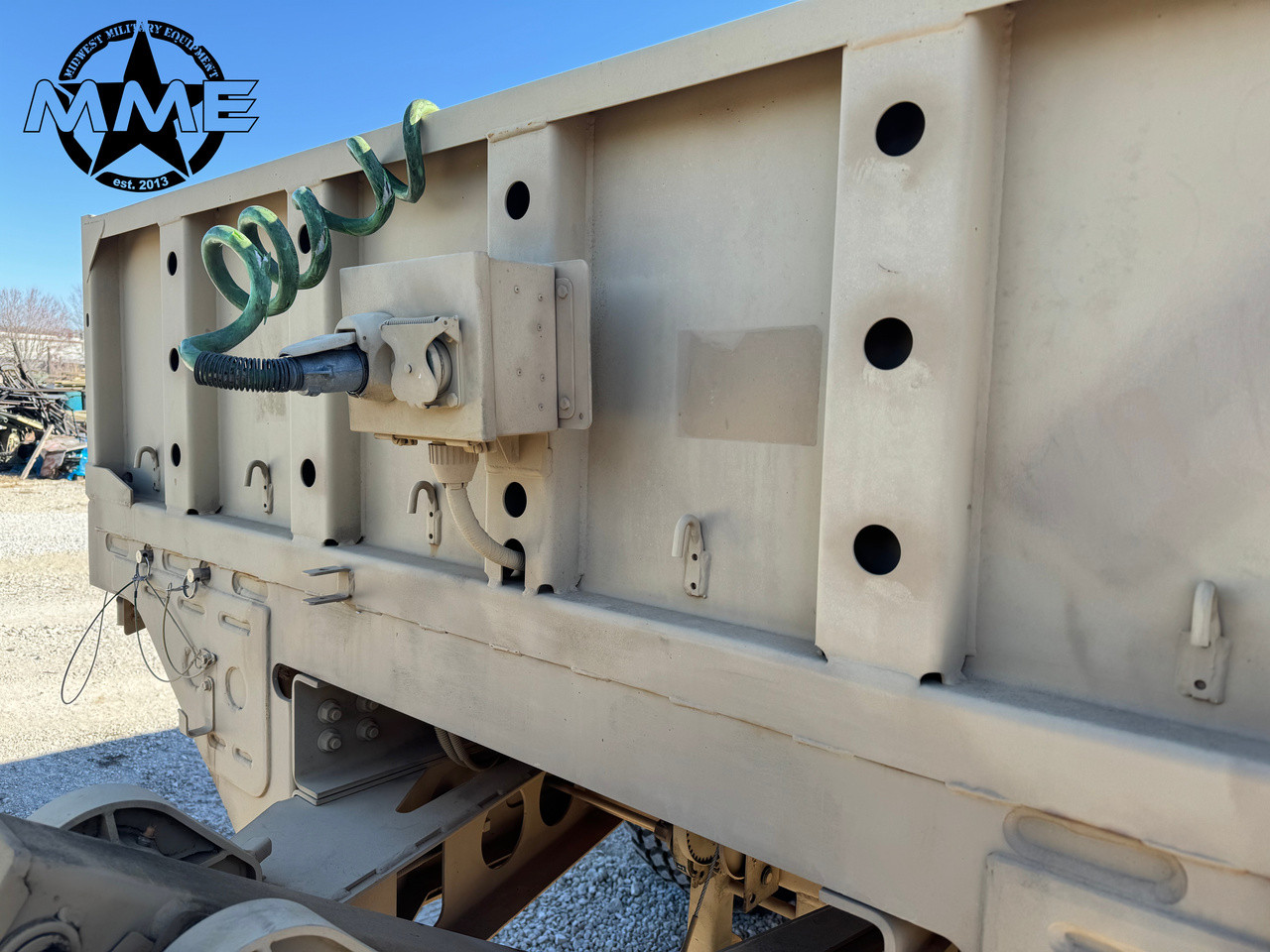 M1082 2 1/2 Ton LMTV / FMTV Drop Side Trailer