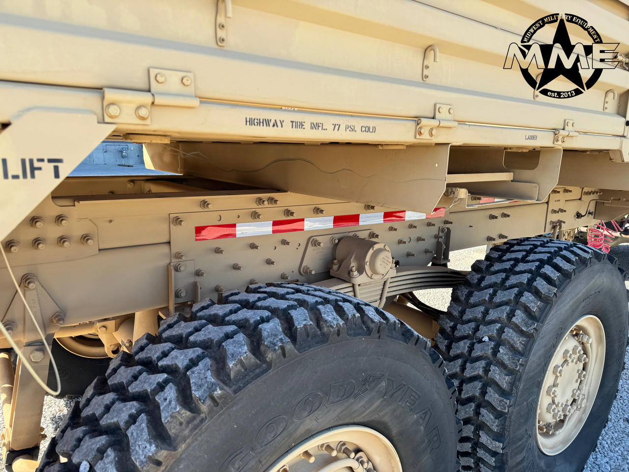M1082 2 1/2 Ton LMTV / FMTV Drop Side Trailer