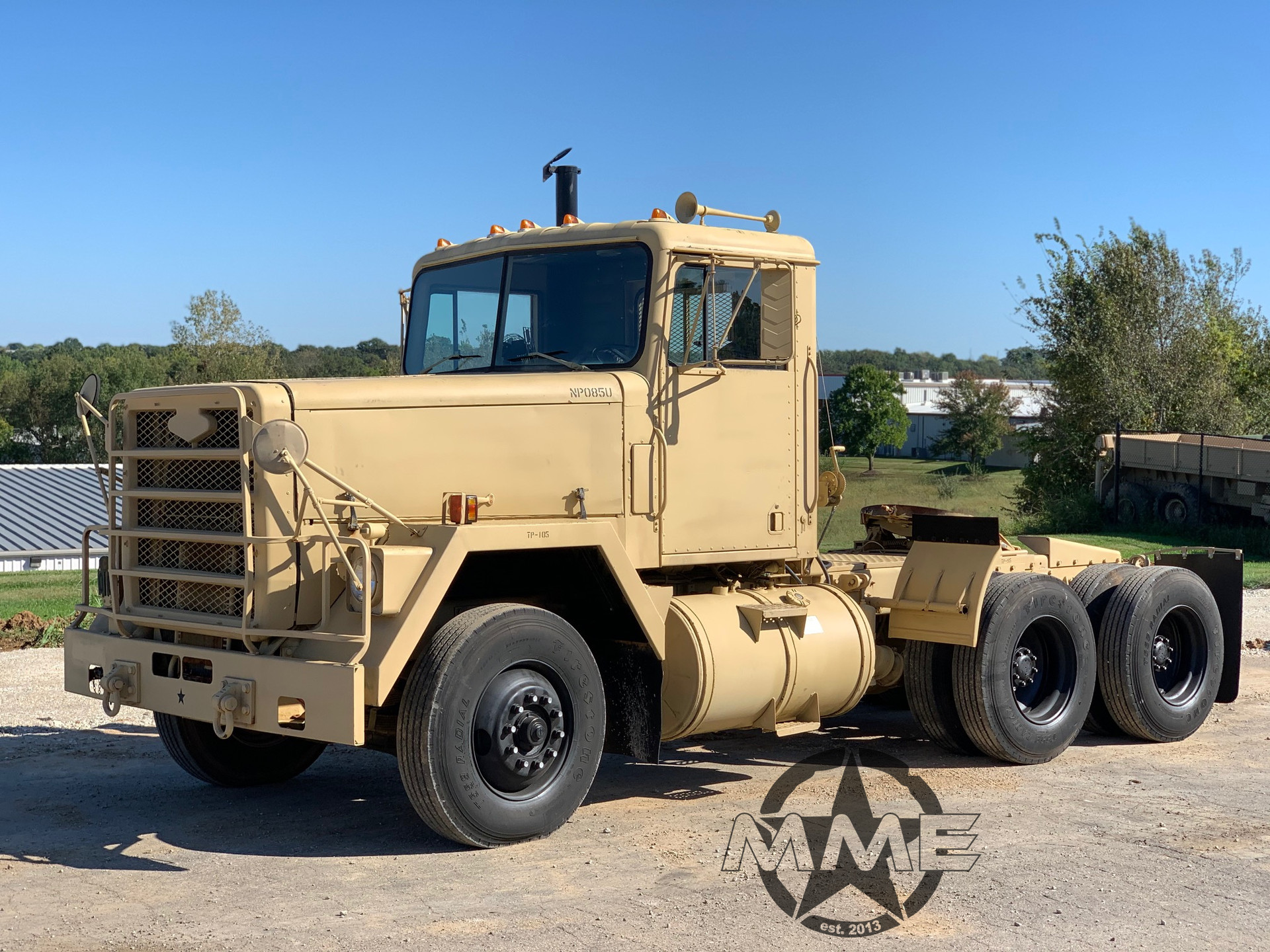 AM GENERAL M915A1 SEMI TRACTOR TRUCK 6X4