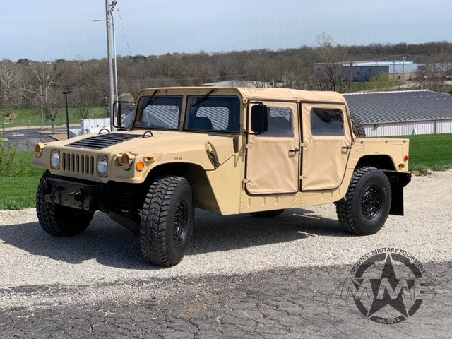 SWING OUT TIRE CARRIER FOR HMMWV/HUMVEE