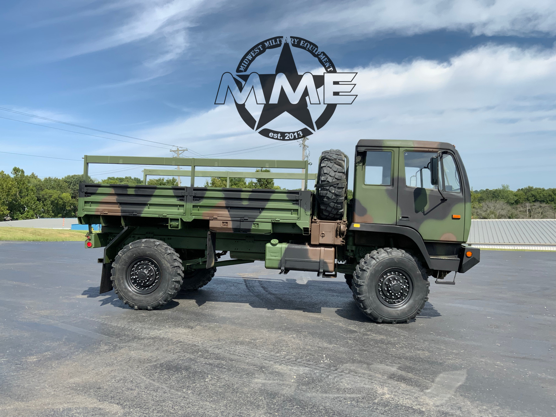 2004 Stewart & Stevenson M1078A1 LMTV 2 1/2 Ton Military Cargo