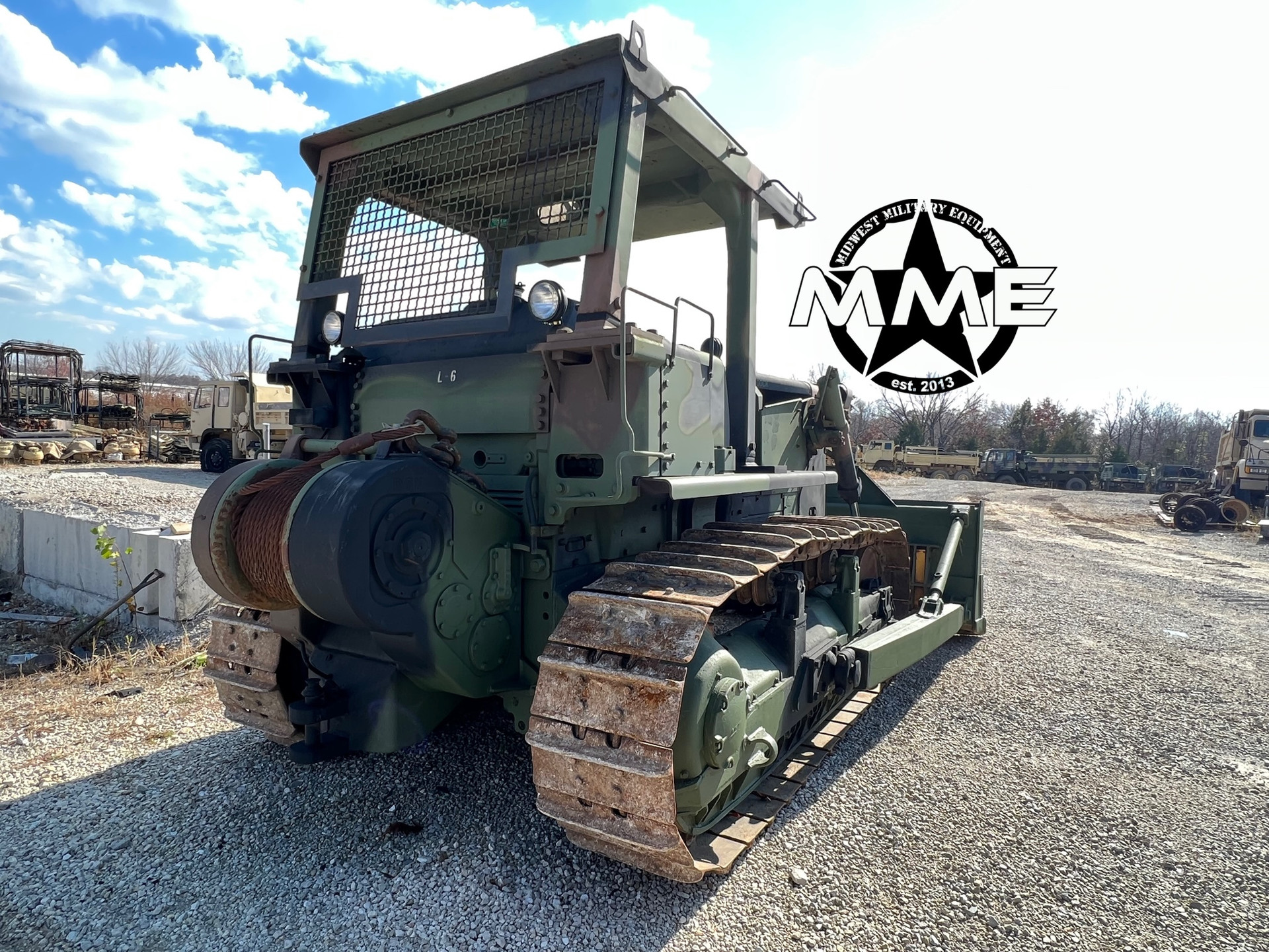 Caterpillar D7F Dozer With Hydraulic Hyster Rear Winch Ex-Military
