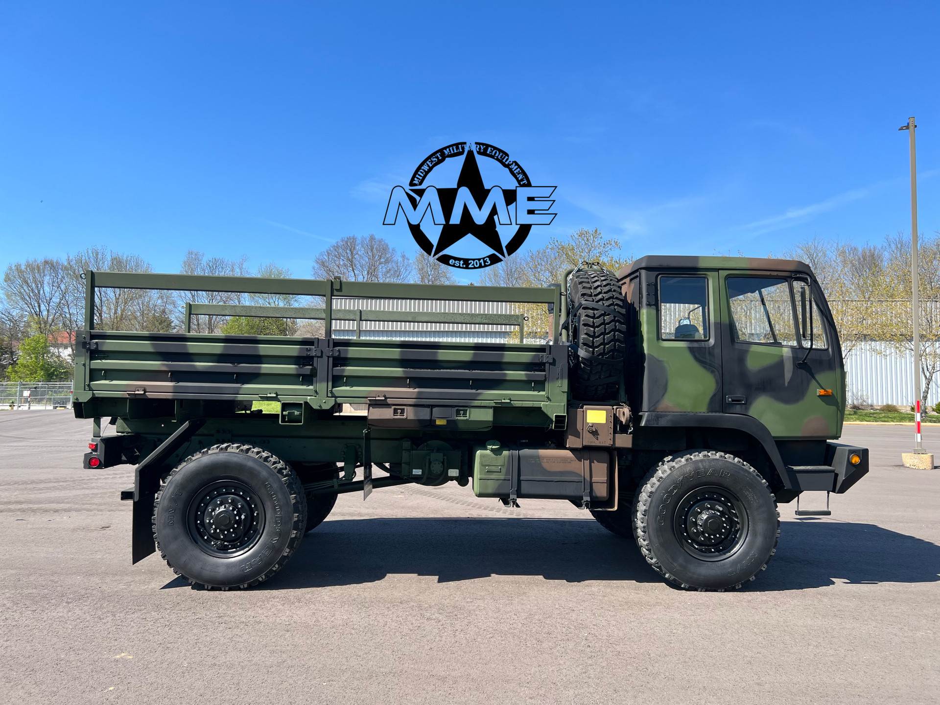 1998 Stewart & Stevenson M1078 4X4 2 1/2 Ton Cargo Truck With Winch