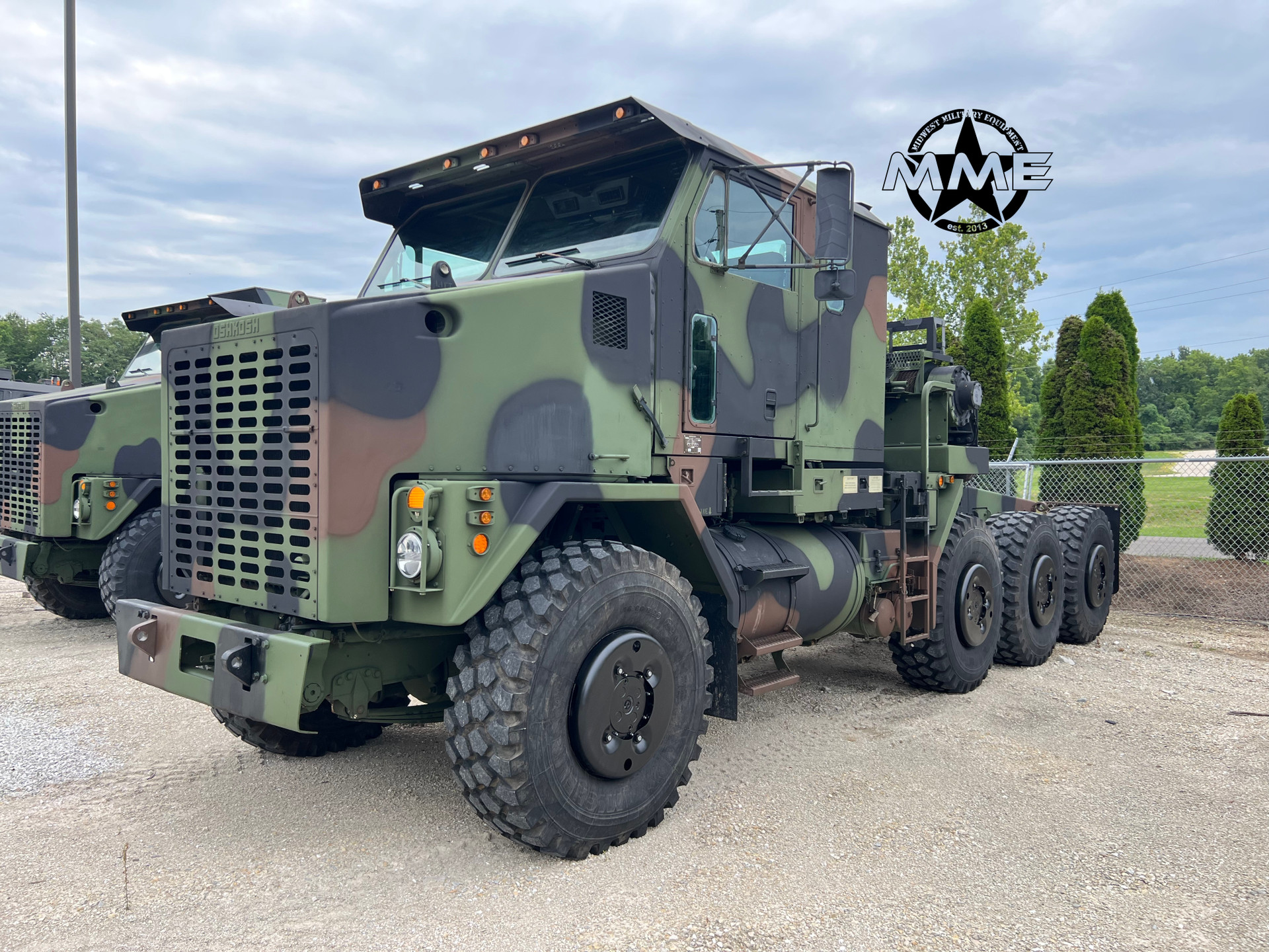 1994 Oshkosh M1070 HET 8x8 Military Heavy Haul Semi Tractor Truck