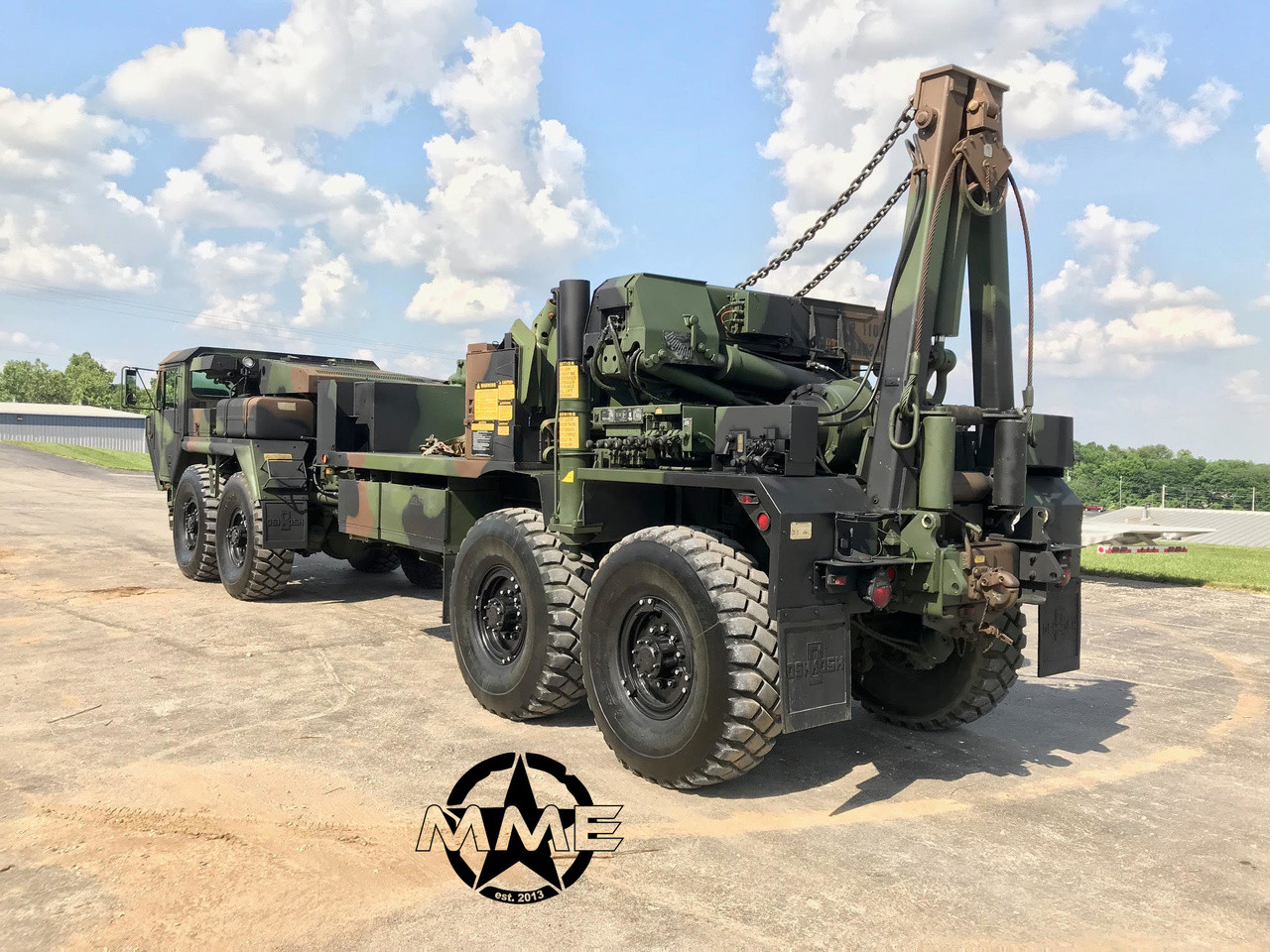 2010 Oshkosh MK15 8X8 Recovery / Wrecker Truck
