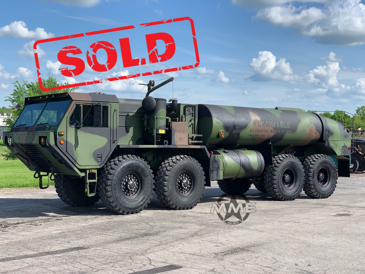 1987 M984E1 Oshkosh HEMTT 8 X 8 Truck With Material Handling Crane