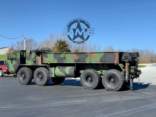 2003 M985A2 Oshkosh HEMTT 8X8 Truck With Material Handling Crane ...