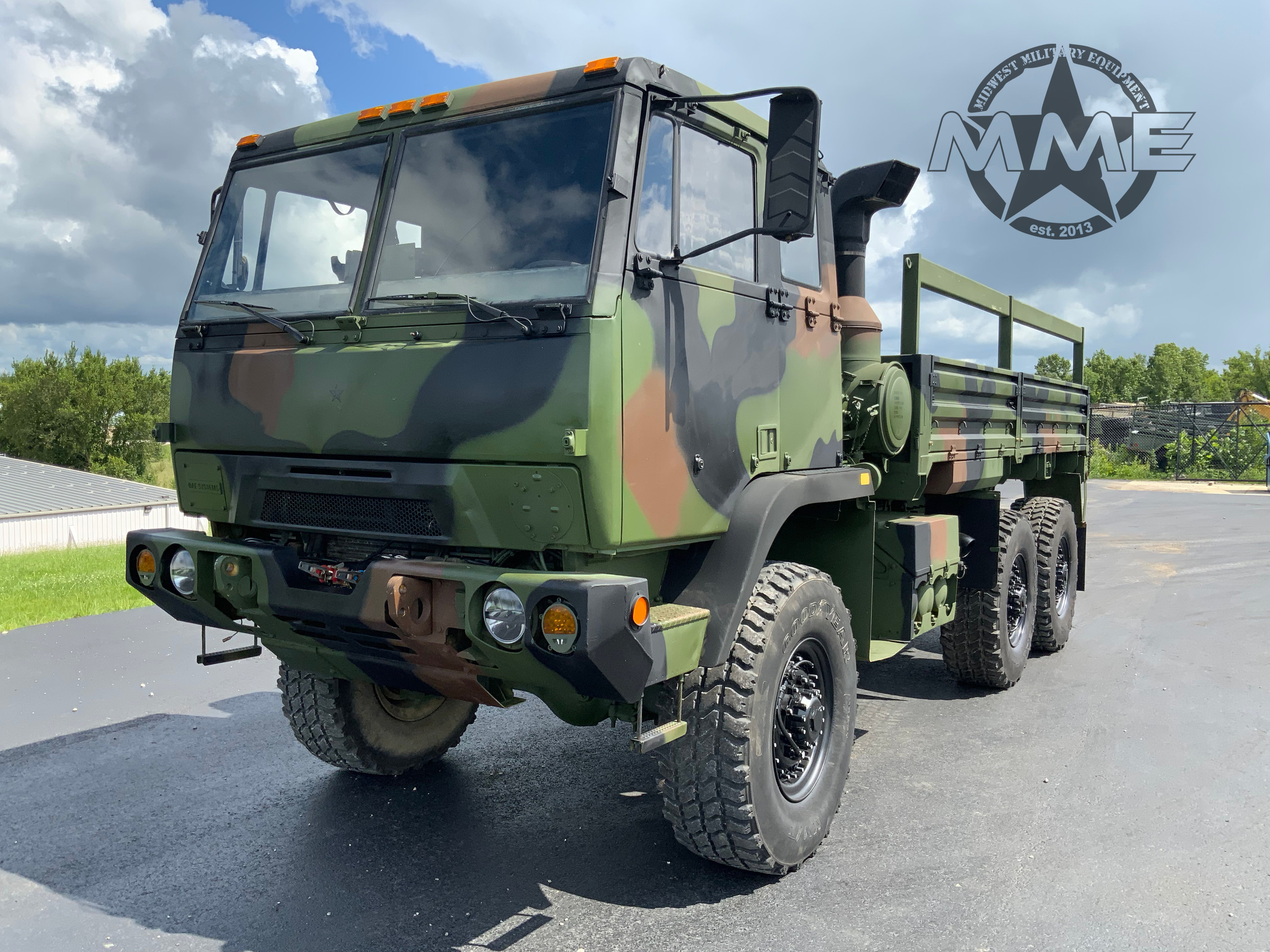 2009 BAE Systems M1093A1 MTV 5 Ton 6x6 Cargo Truck W/ Air Conditioning