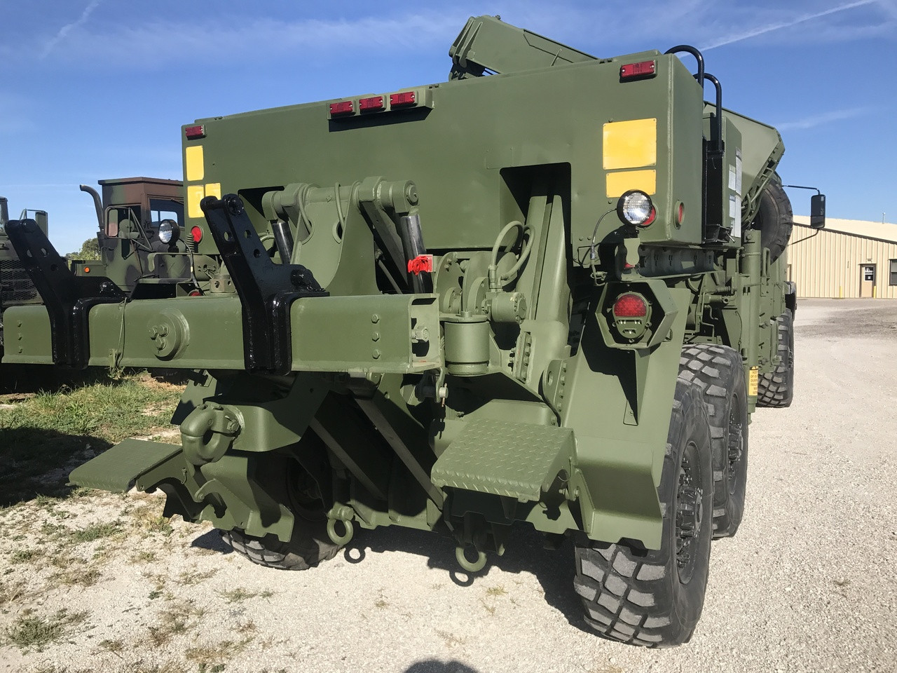 Stewart & Stevenson M1089 Military 6x6 Wrecker Truck SOLD