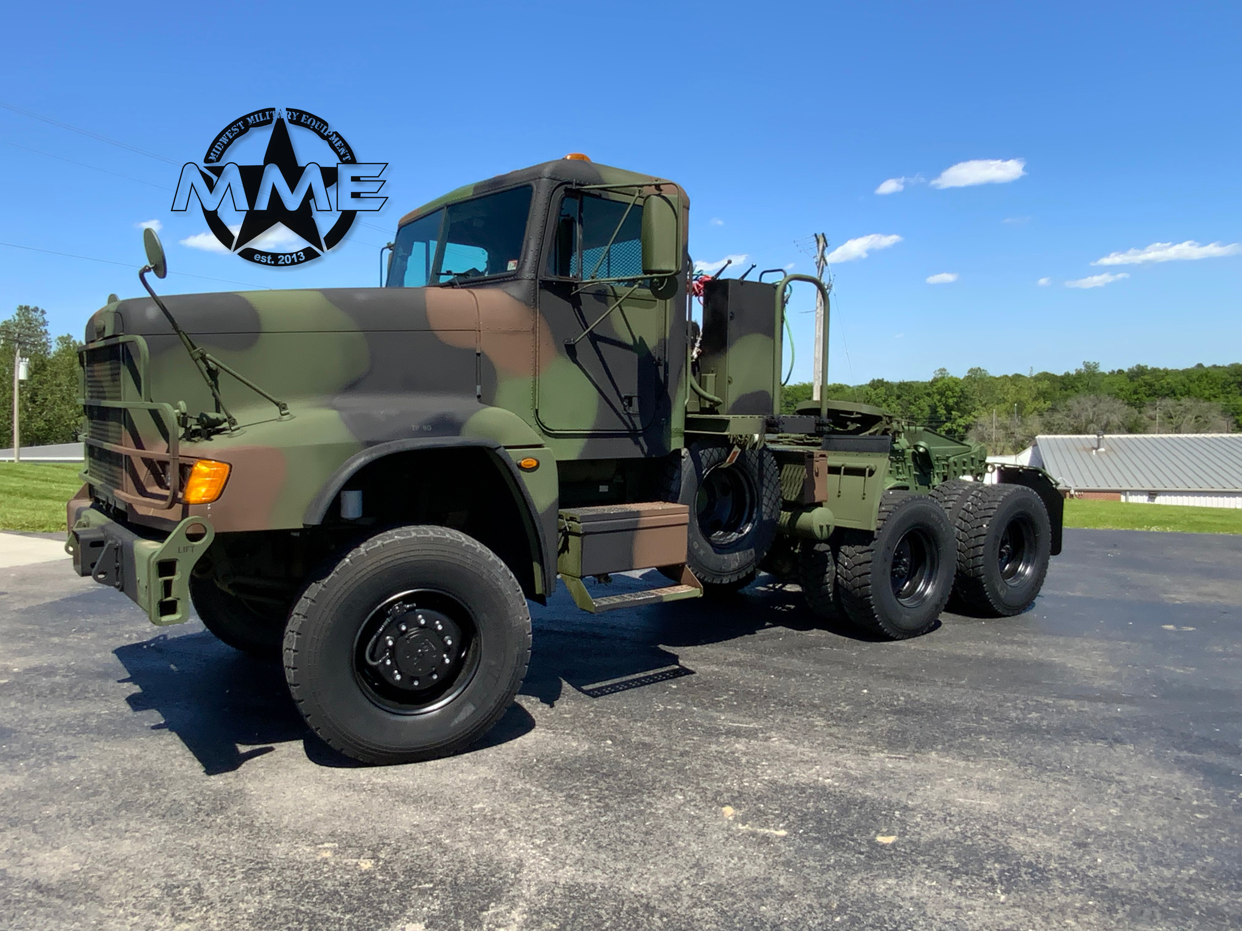 2009 M916A3 Freightliner 6x6 Semi Truck Tractor / 45,000LB Rear Winch