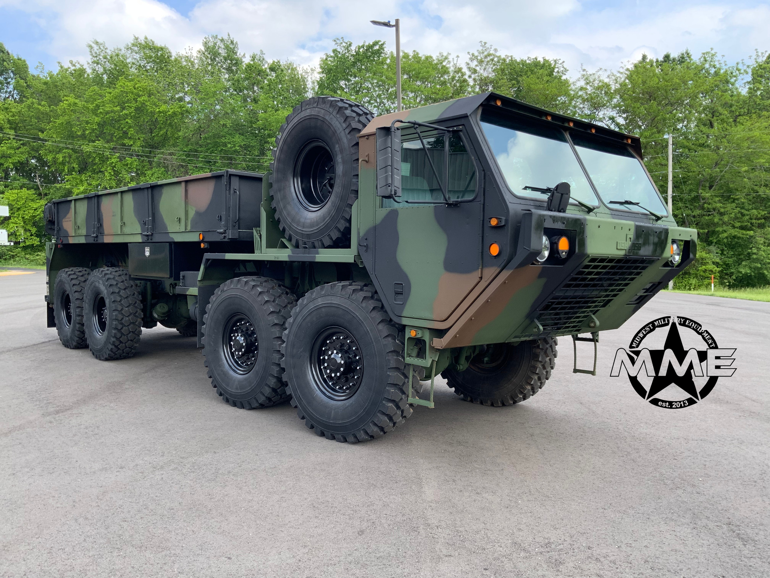 1991 M985 Oshkosh HEMTT 8X8 Truck With Material Handling Crane