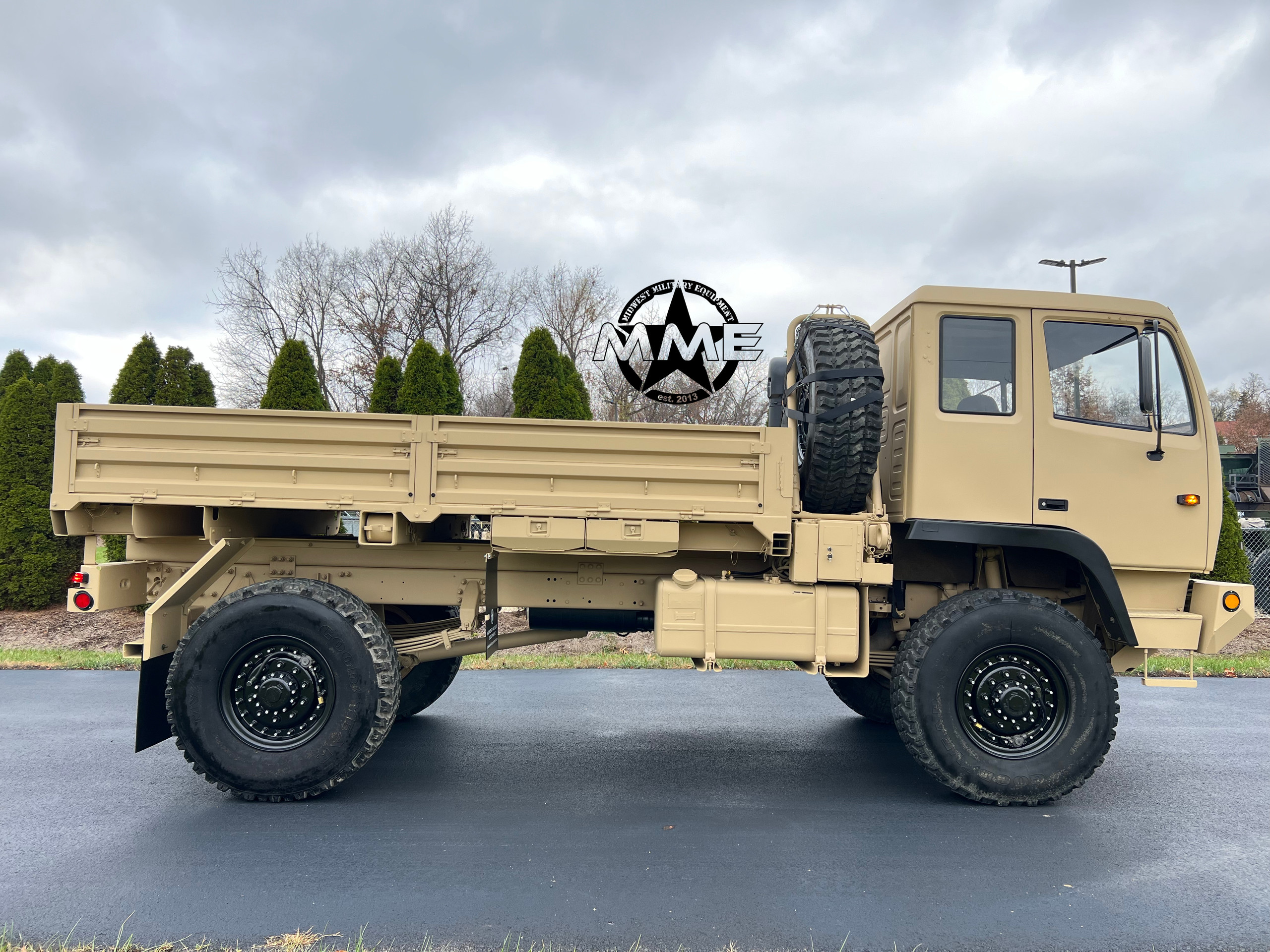 2003 Stewart & Stevenson M1078A1 4X4 LMTV 2 1/2 Ton Military Cargo
