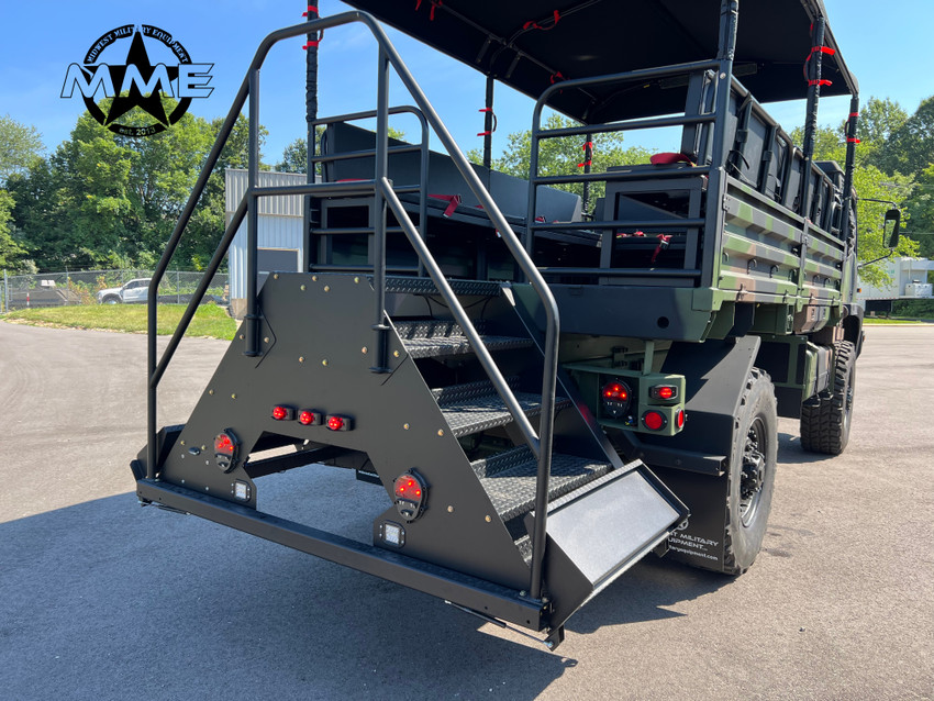 Removable Rear Boarding Ladder System For LMTV / MTV