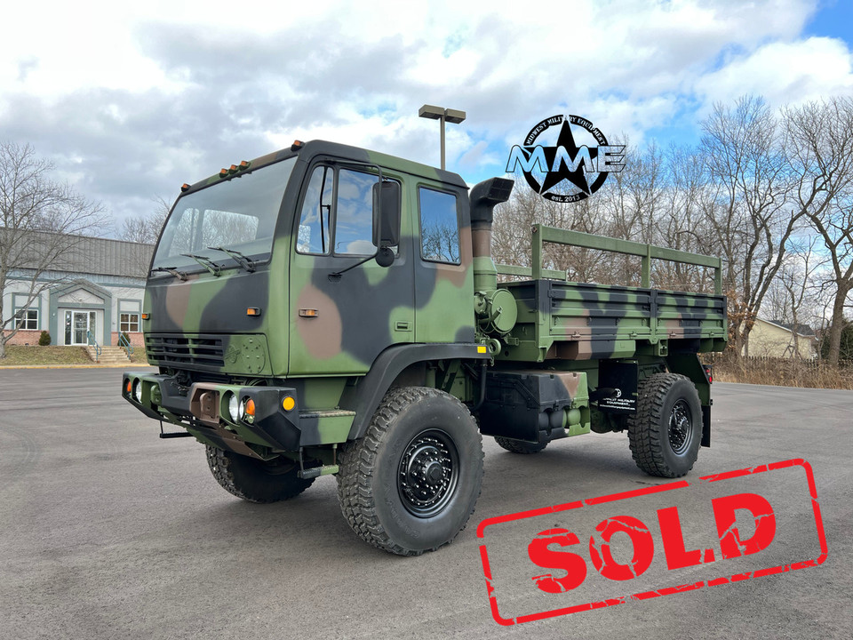 1996 Stewart & Stevenson M1078 4X4 2 1/2 Ton Cargo Truck