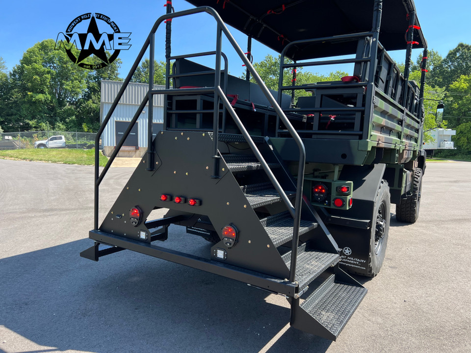 Removable Rear Boarding Ladder System For LMTV / MTV