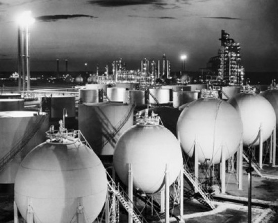 Refinery Water Tanks