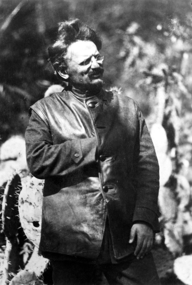 Leon Trotsky Communist