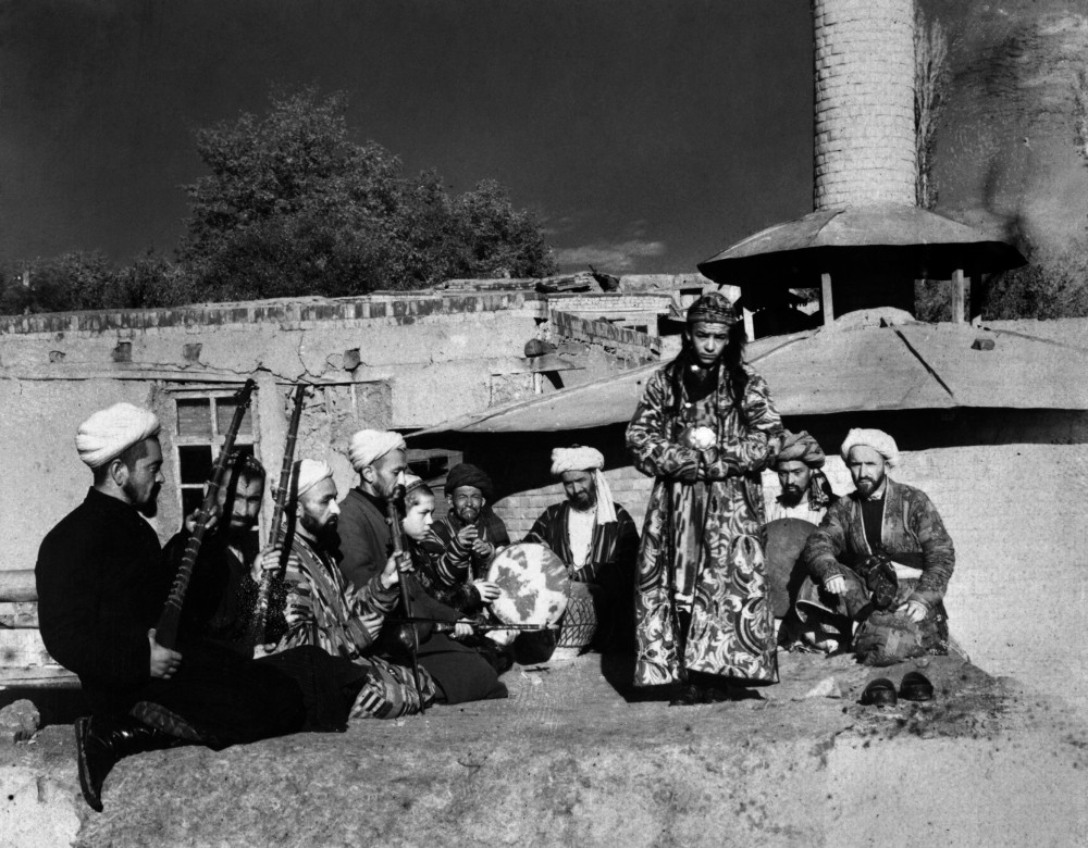 Samarkand: Musicians, C1910. /Nmusicians And A Dancing Boy In Samarkand ...