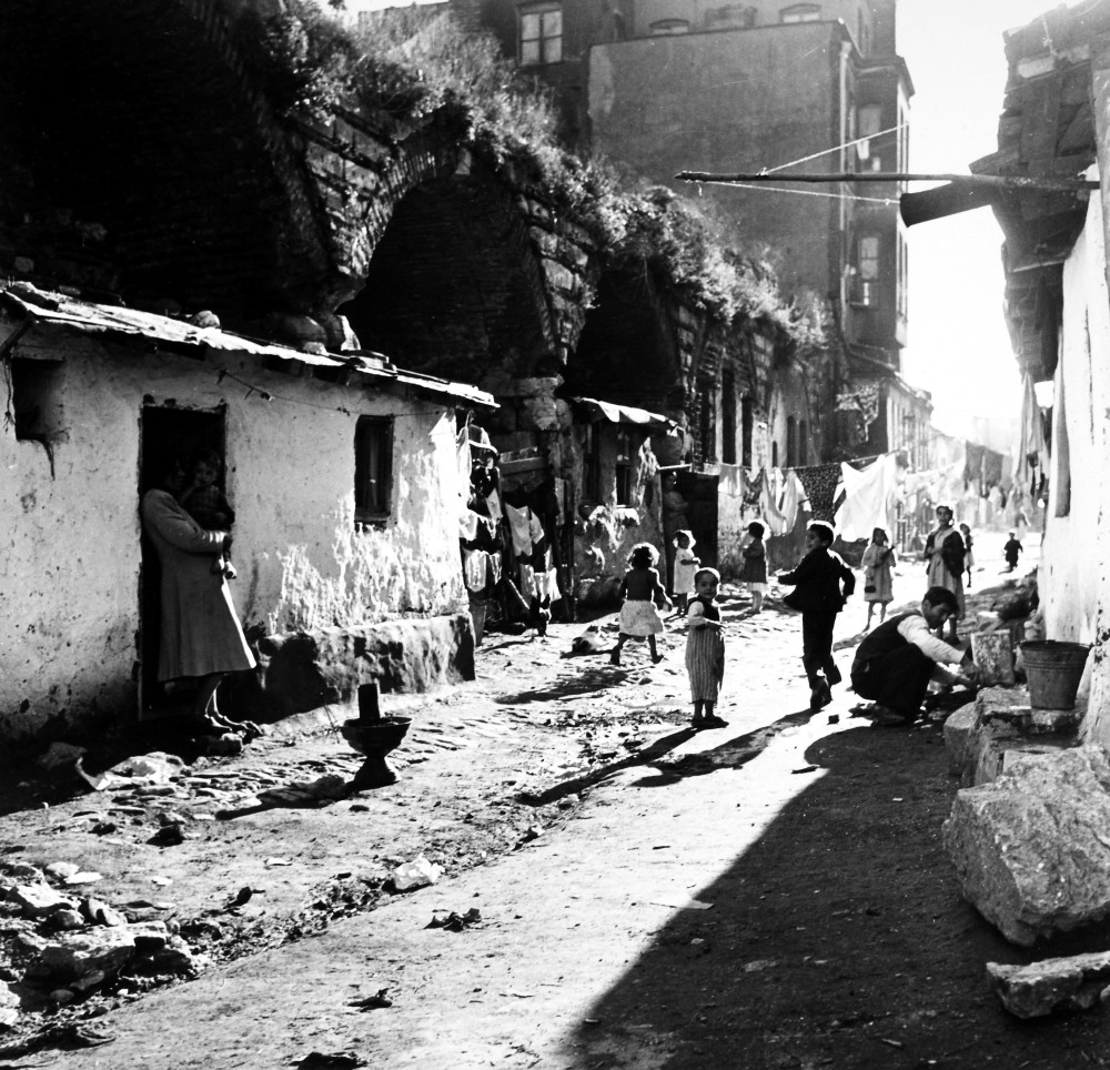 Turkey: Istanbul, 1952. /Na Street In A Poor Section Of Istanbul, 1952 ...