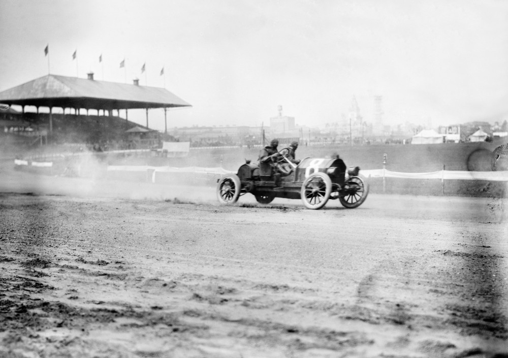 Brighton Beach: Racetrack. /Ngeorge Robertson And Al Poole In A ...