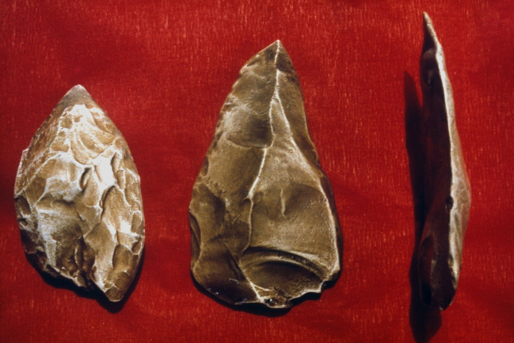 Paleolithic Tools. /Npaleolithic Scraper (Left) And Arrow Heads, C40 ...