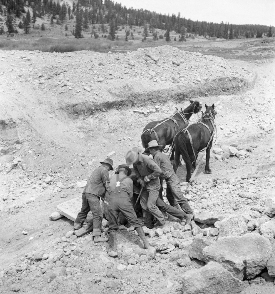 Utah: Dam Construction. /Nworkers Load Boulders Onto A Cart, Excavating ...