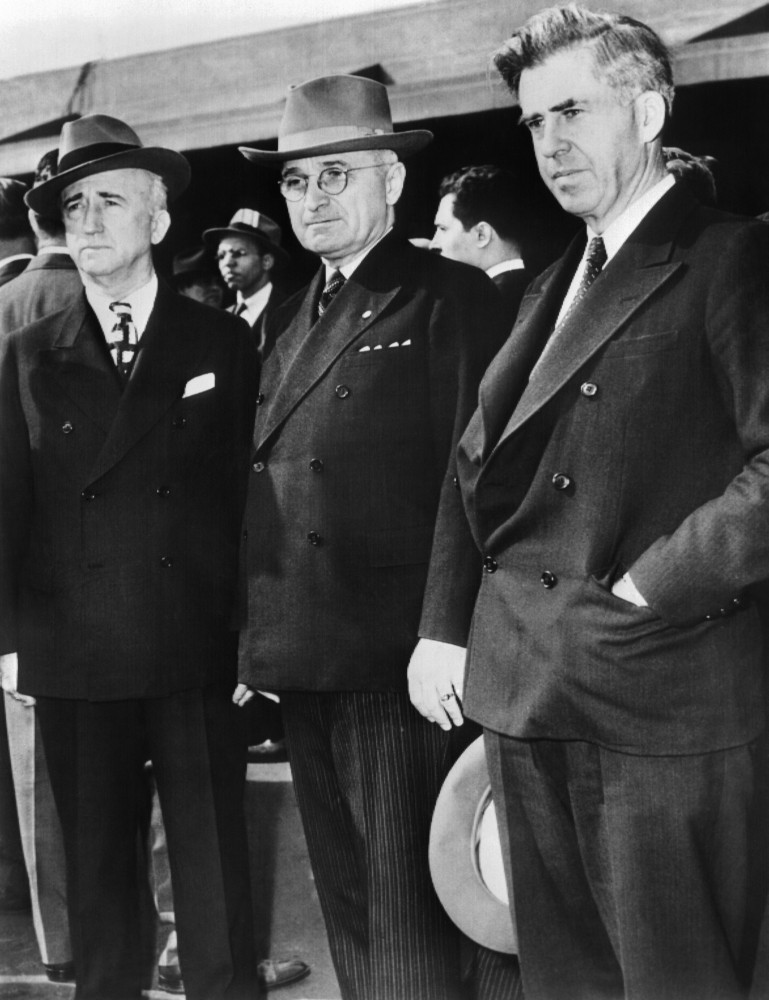 Powerful Fdr Advisor History - Item # VAREVCCSUA000CS256 - Posterazzi