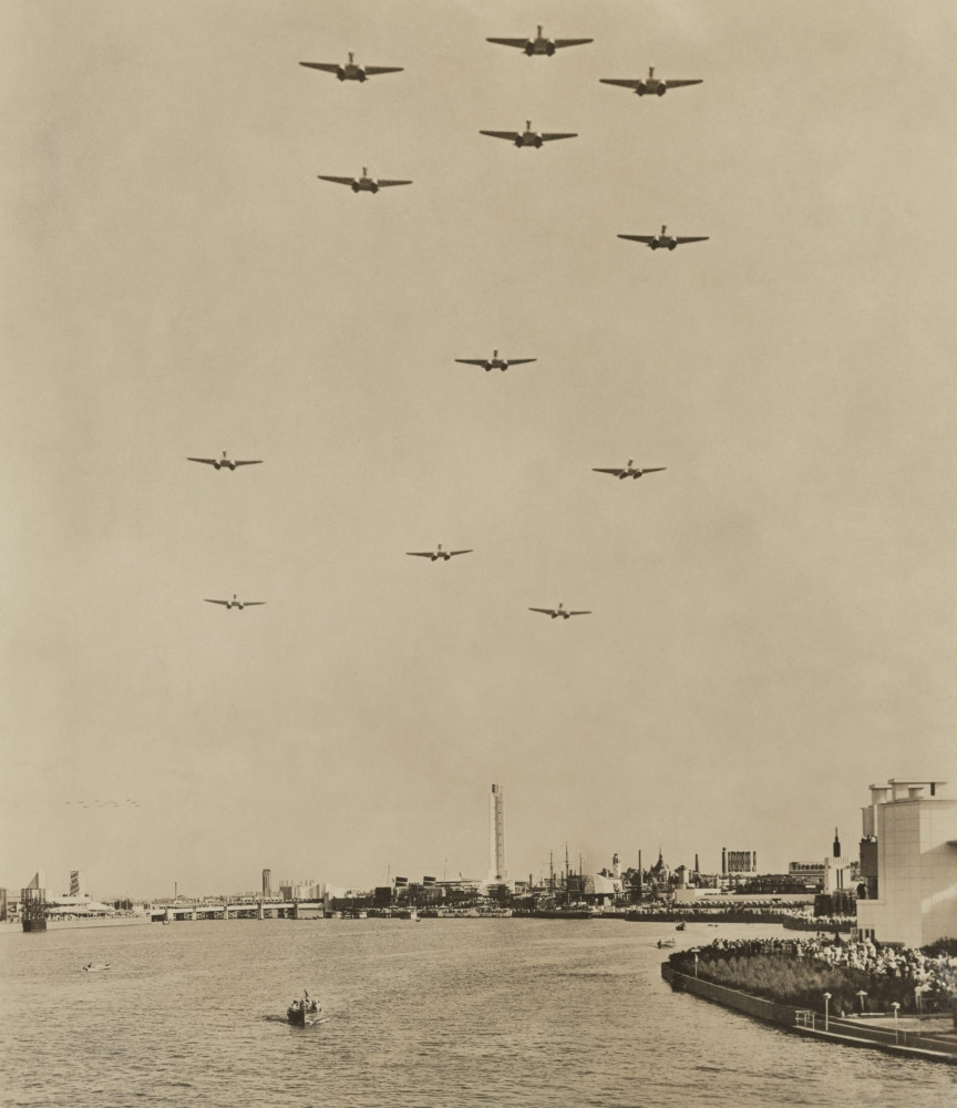 Italian Flying Boats Fly Over The Century Of Progress Exposition In ...