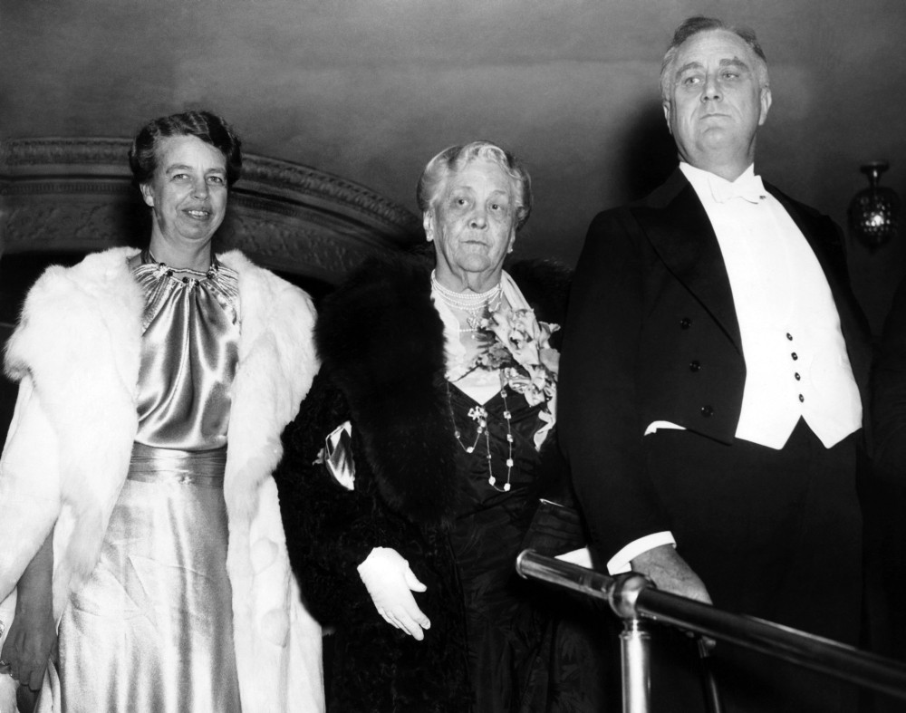 First Lady Eleanor Roosevelt History - Item # VAREVCPBDELROCS007 ...