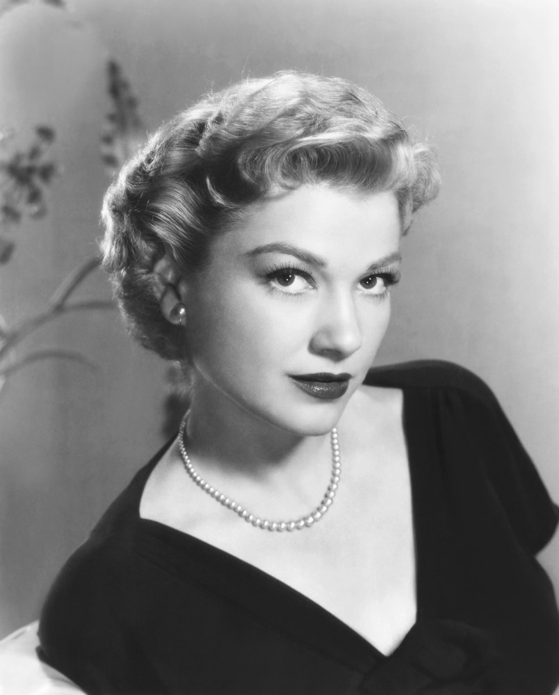 Anne Baxter Portrait - Item # VAREVCPBDANBAEC080 - Posterazzi