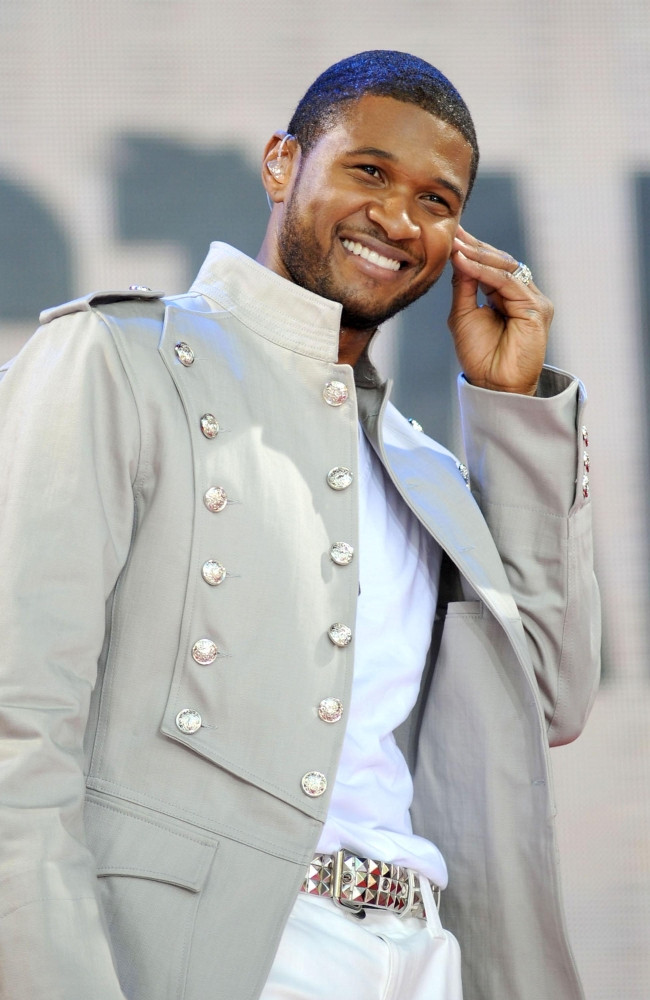 Usher 2008