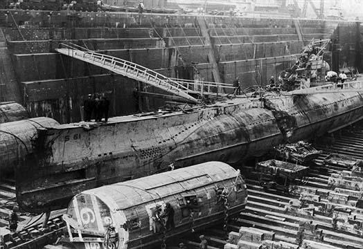 USS S-51 was a fourth-group S-class submarine of the United States Navy ...