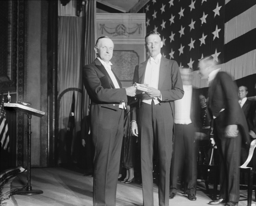 President Calvin Coolidge Presents Charles Lindbergh With Congressional ...