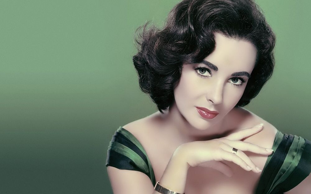 Elizabeth Taylor Poster Print by Hollywood Photo Archive Hollywood ...