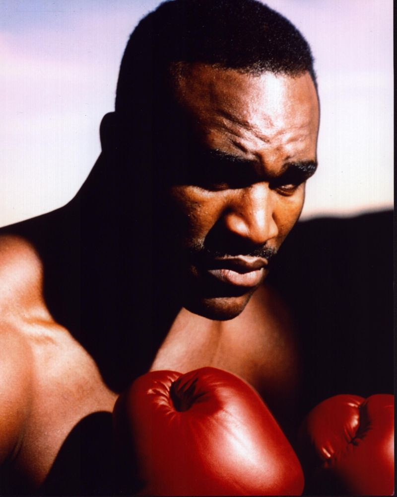 Evander Holyfield With Boxing Gloves Photo Print (8 x 10) - Posterazzi