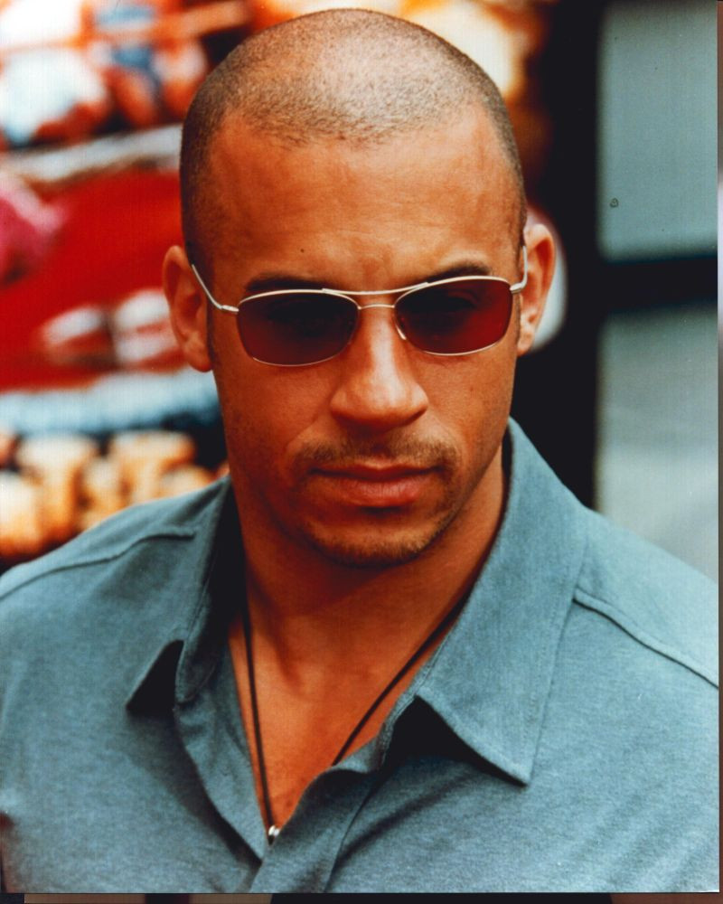 Vin Diesel In Gray Shirt And Sunglasses Photo Print (8 x 10) - Posterazzi