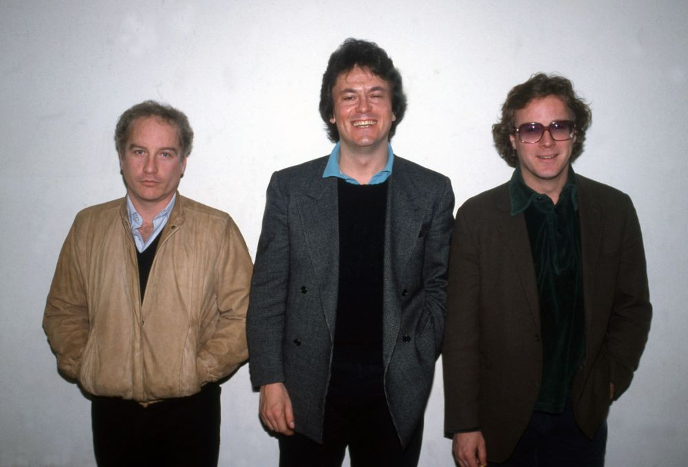 Richard Dreyfus with Bill Heard and fellow actor standing for publicity ...