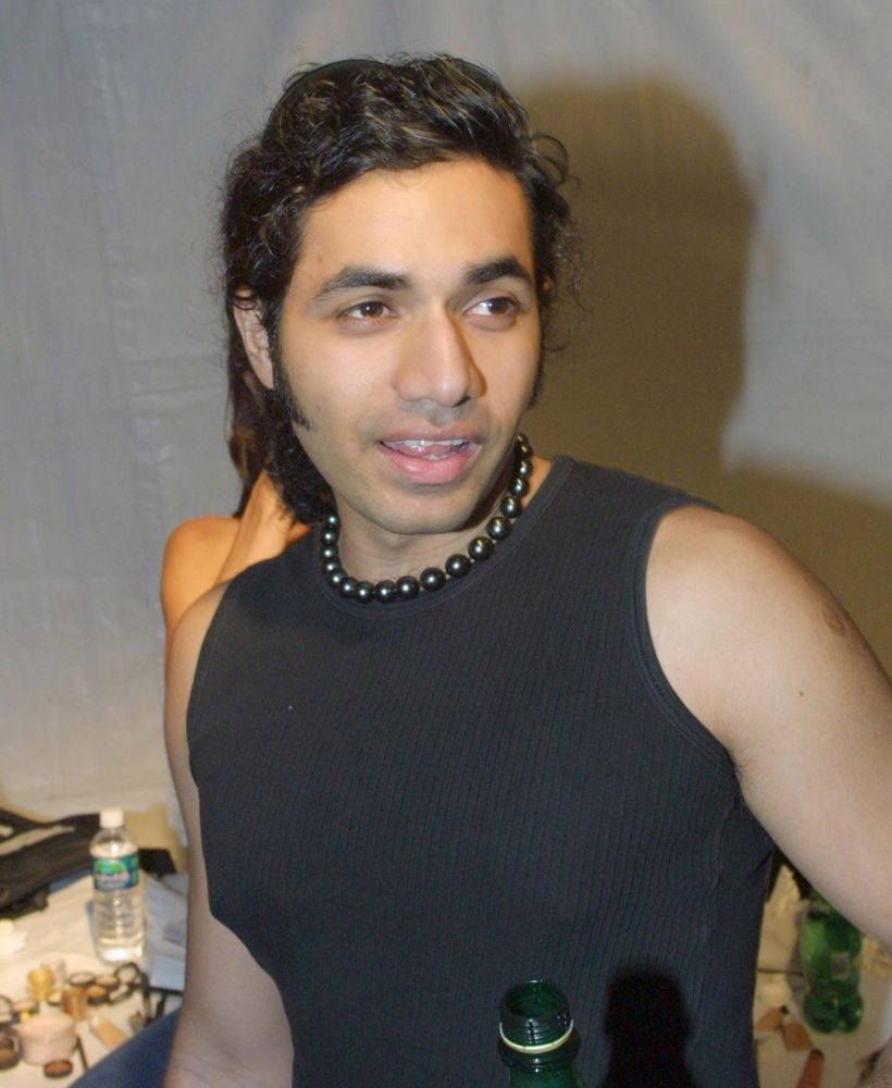 Anand Jon preparing his models before his fashion show during Fashion ...