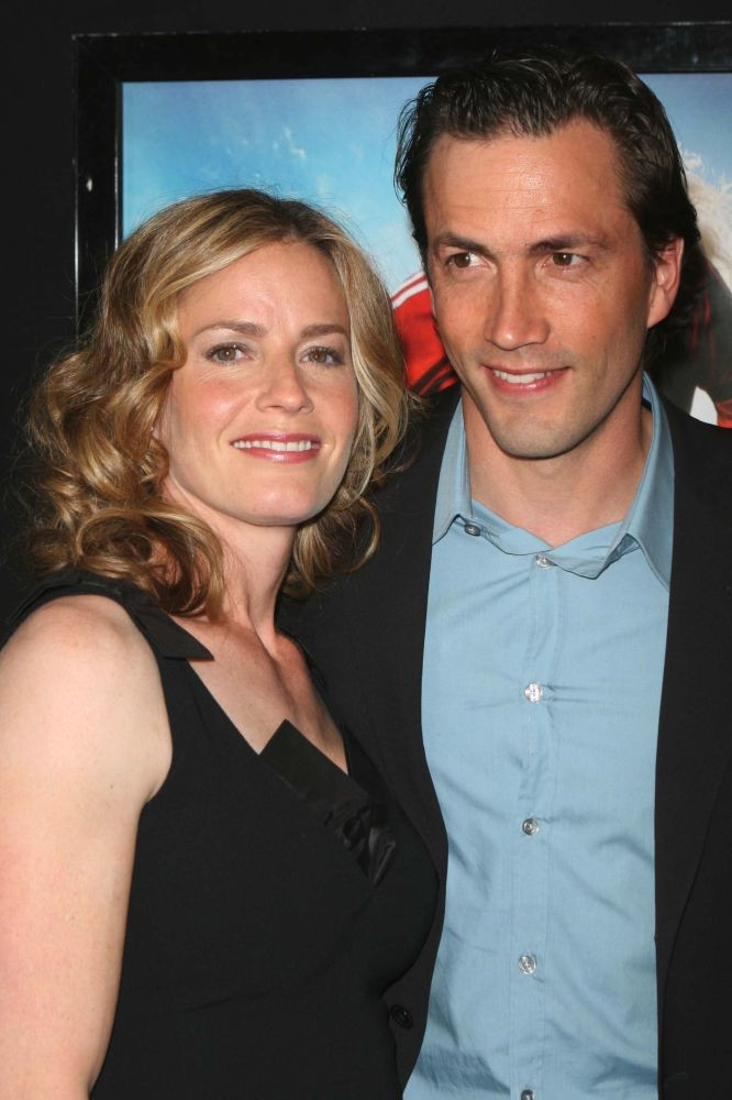 New York, NY 5-30-2007. Andrew Shue & Elizabeth Shue, Opening of ...