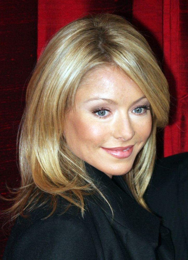 Kelly Ripa 2008, Photo By John Barrett (Kelly Ripa1845) Poster - Posterazzi