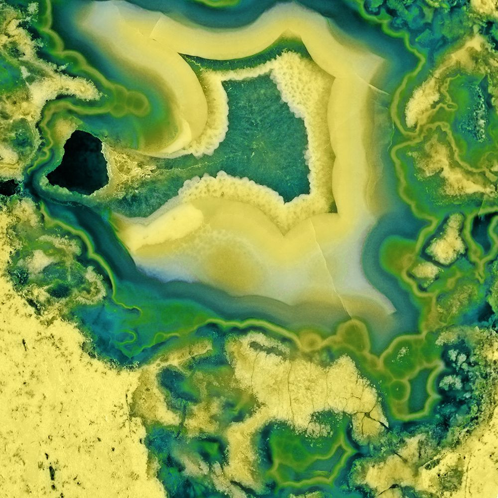 Mineral Rings Geode Poster Print - ArtLab GI - Posterazzi