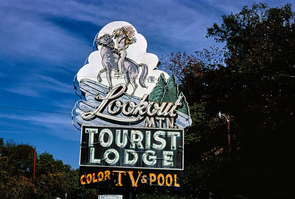 Lookout Mountain Tourist Lodge Sign 1980 Horizontal Poster Print ...