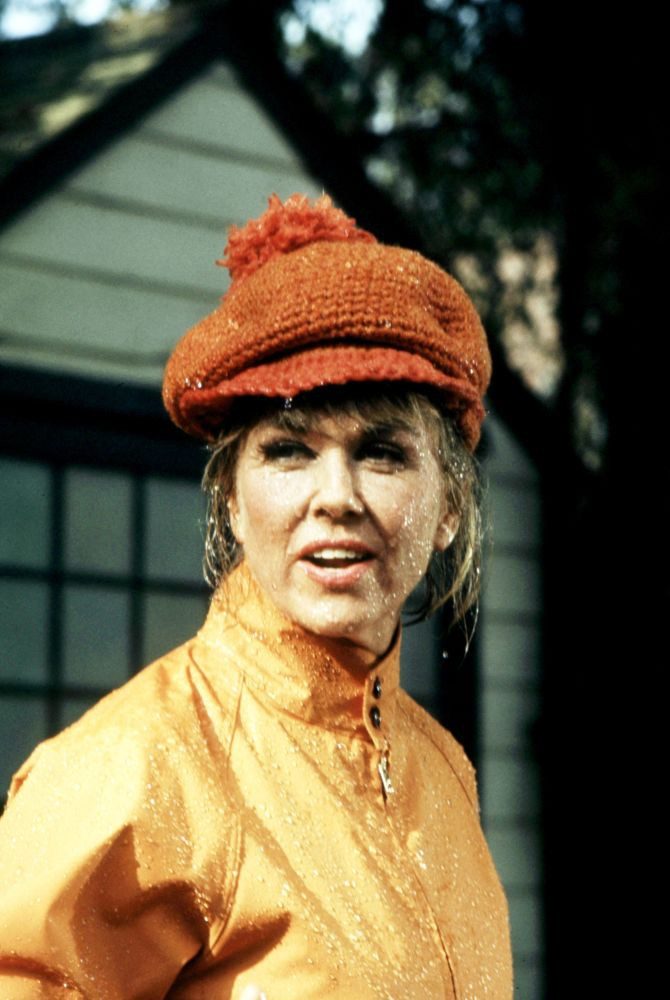 The Doris Day Show, Doris Day, 'Let Them Out Of The Nest,' Aired ...