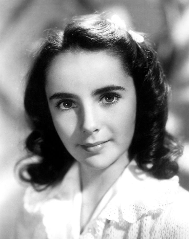 The White Cliffs Of Dover, Elizabeth Taylor, 1944 Poster Print - Posterazzi