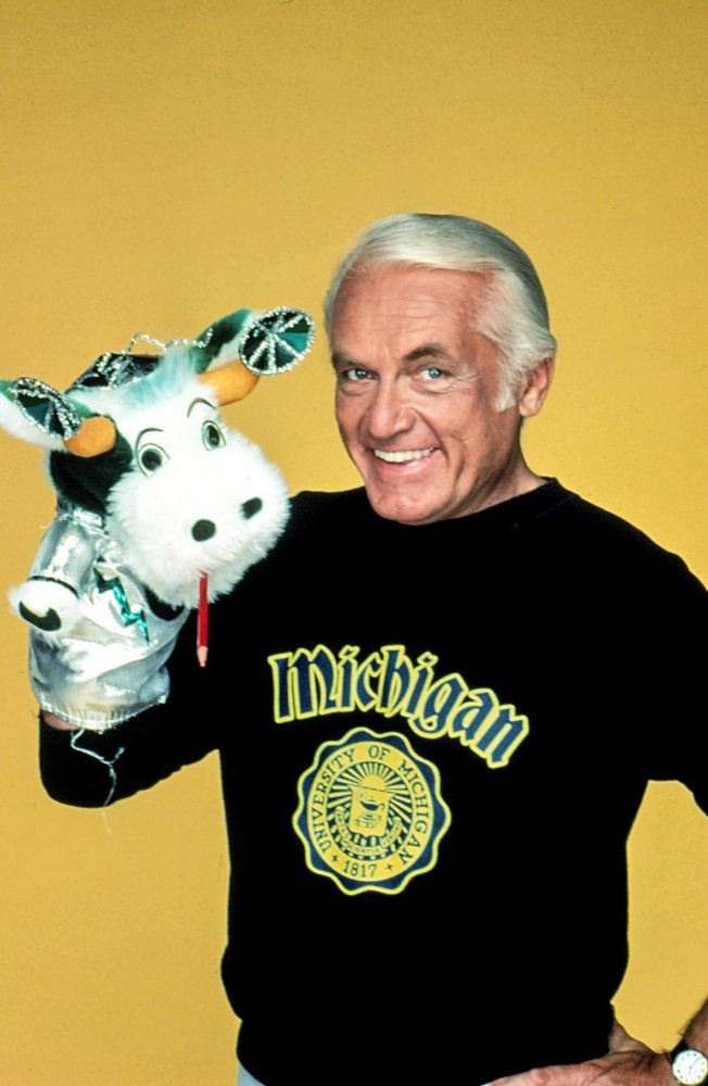 Too Close For Comfort, Ted Knight, 1980-85. D.L. Taffner Syndication ...