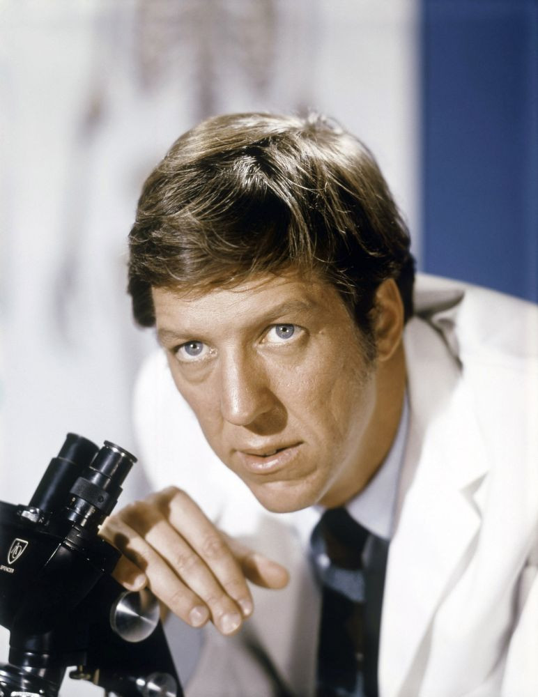 The Bold Ones: The New Doctors, David Hartman, 1969. Poster Print ...