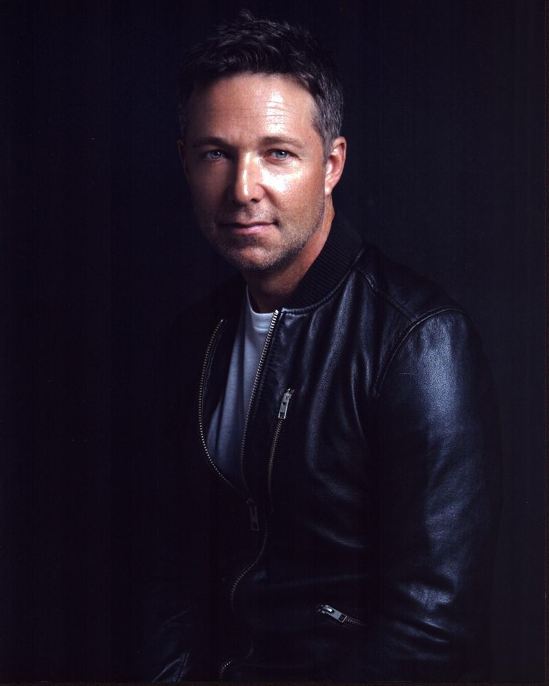 George Newbern In Leather Jacket Photo Print - Item # MVM56454 - Posterazzi