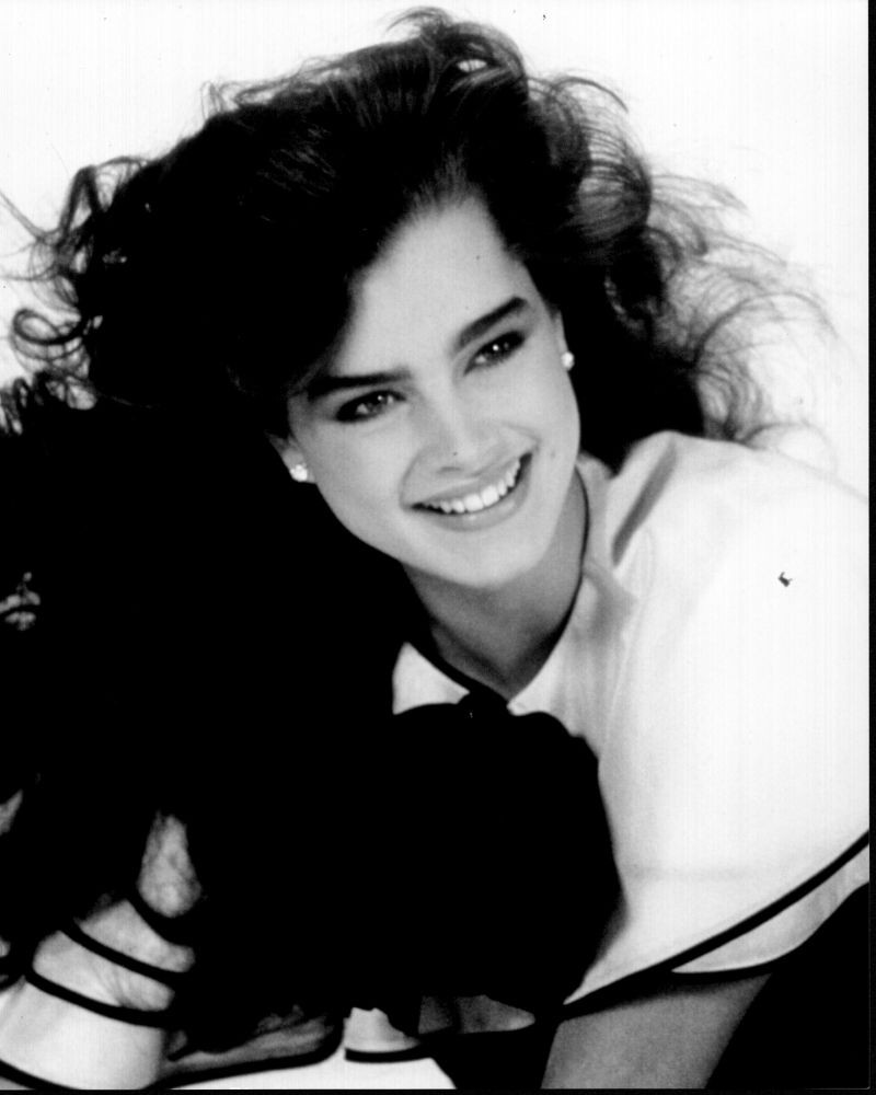 Brooke Shields Headshot Black And White Photo Print - Item # MVM59959 - Posterazzi