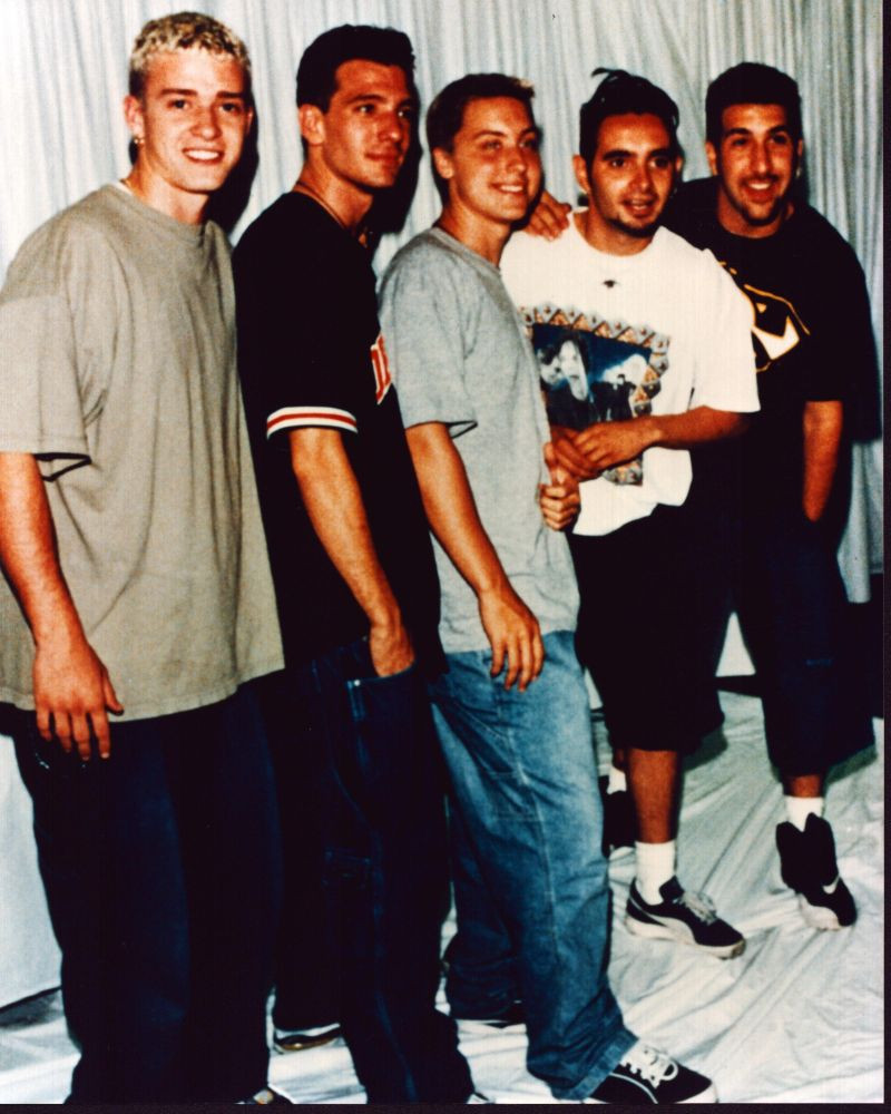 Nsync Group Sheet Background Photo Print - Item # MVM70311 - Posterazzi