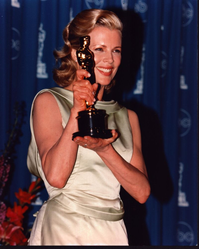 Kim Basinger Holding Academy Award Photo Print - Item # MVM55799 ...